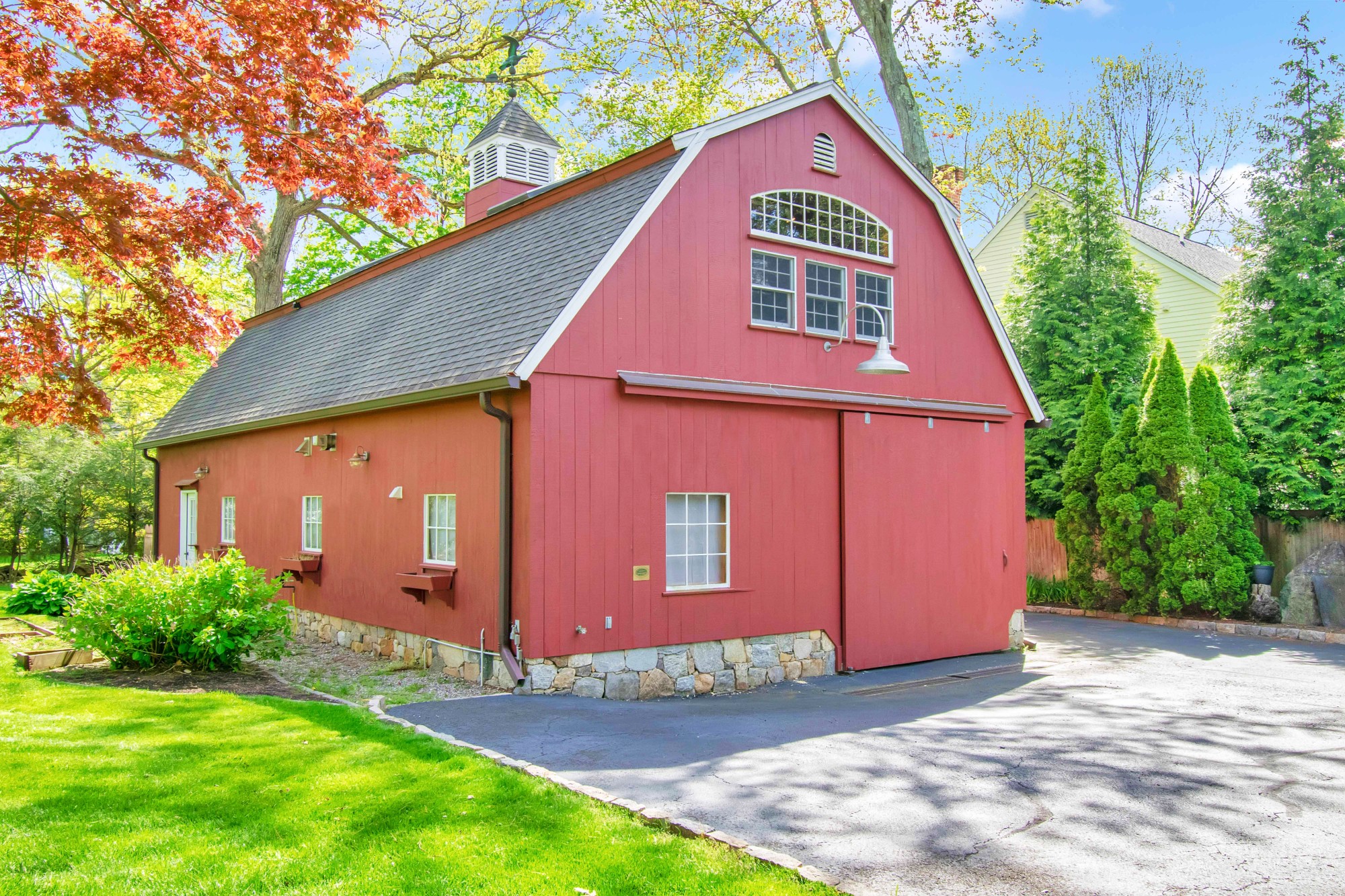 24' and 26' Virtual Tour - Post & Beam Barns